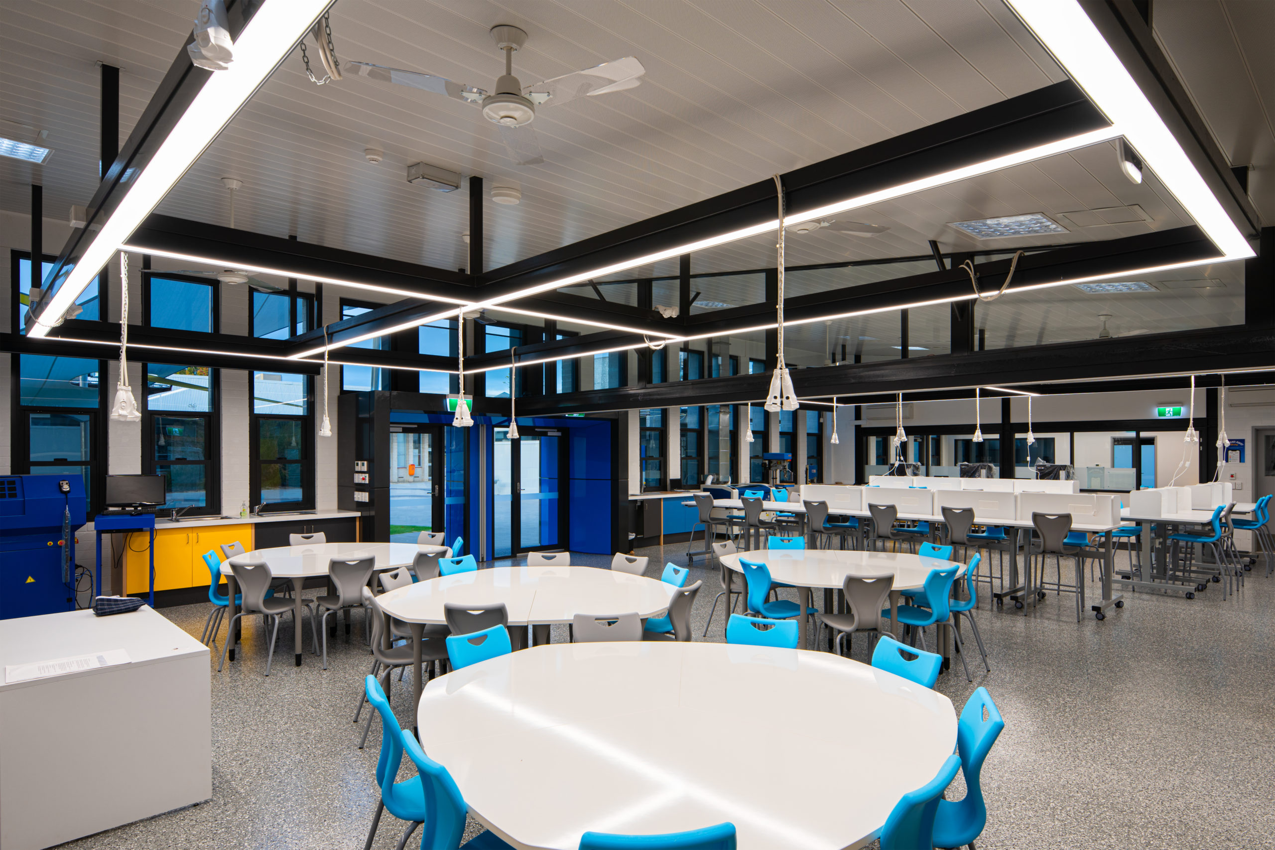 Newton Moore Senior High School STEM Centre - MCG Architects