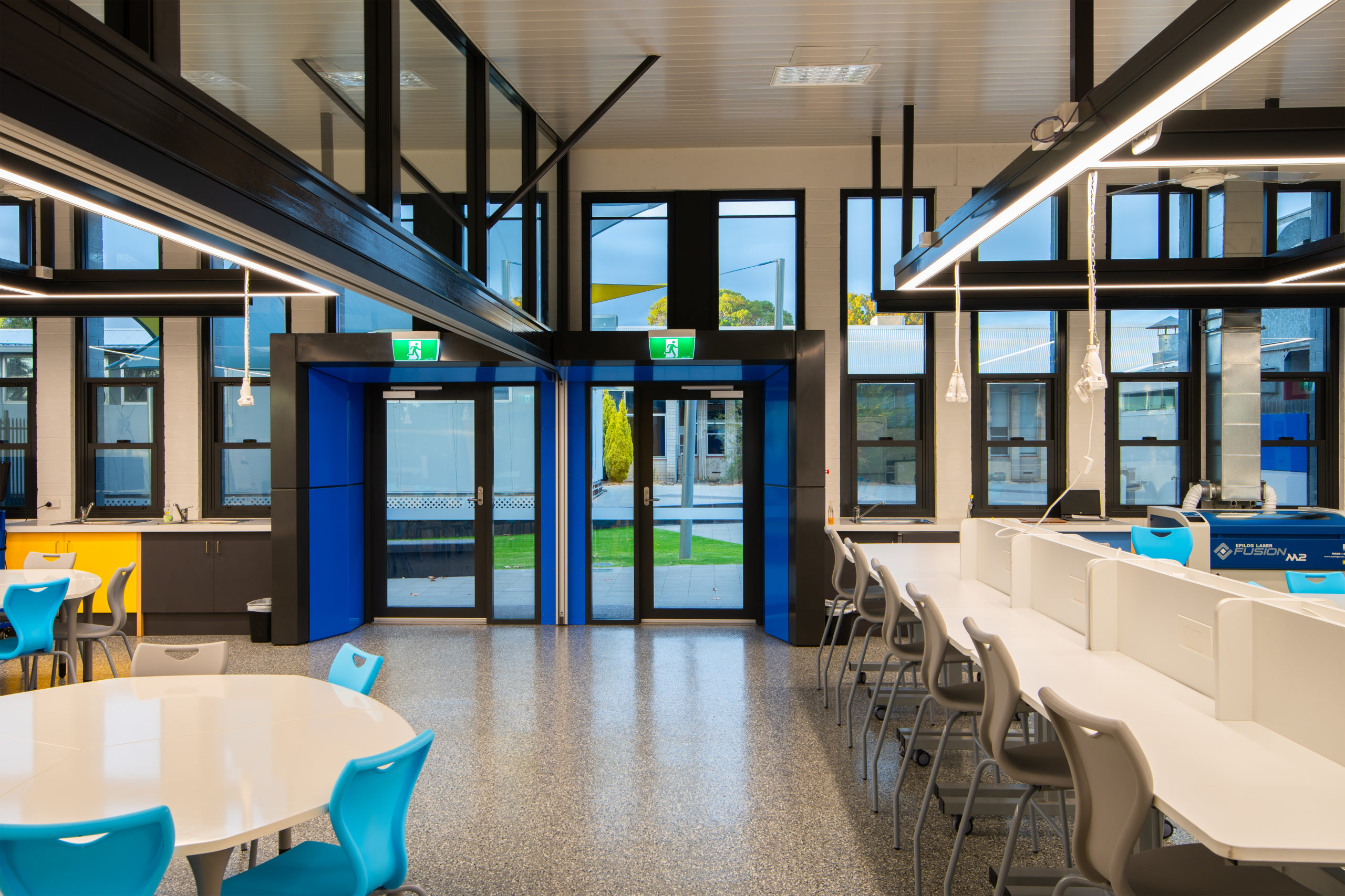 Newton Moore Senior High School STEM Centre - MCG Architects